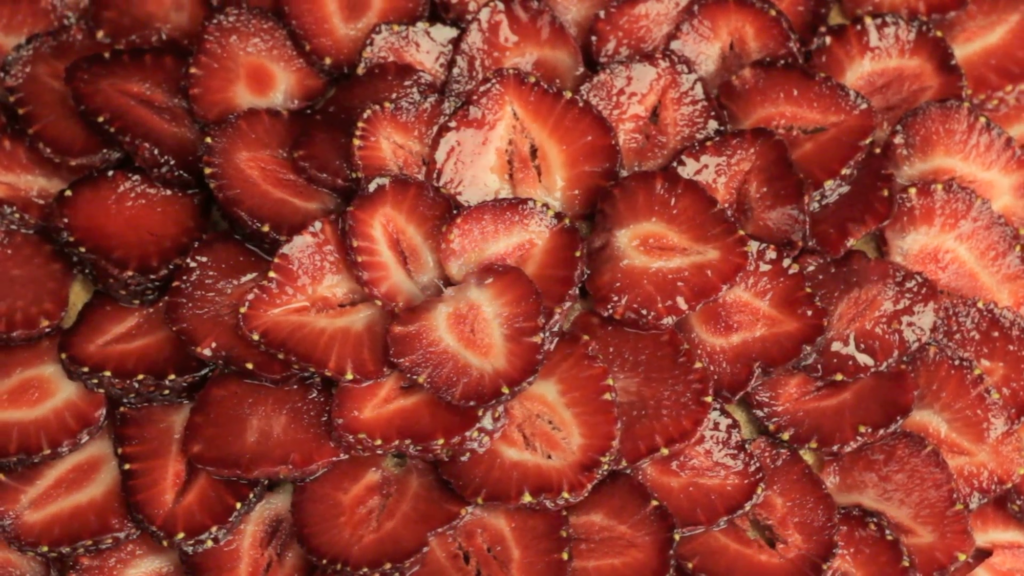 How to Slice Strawberries (2 Ways) - Jerry James Stone