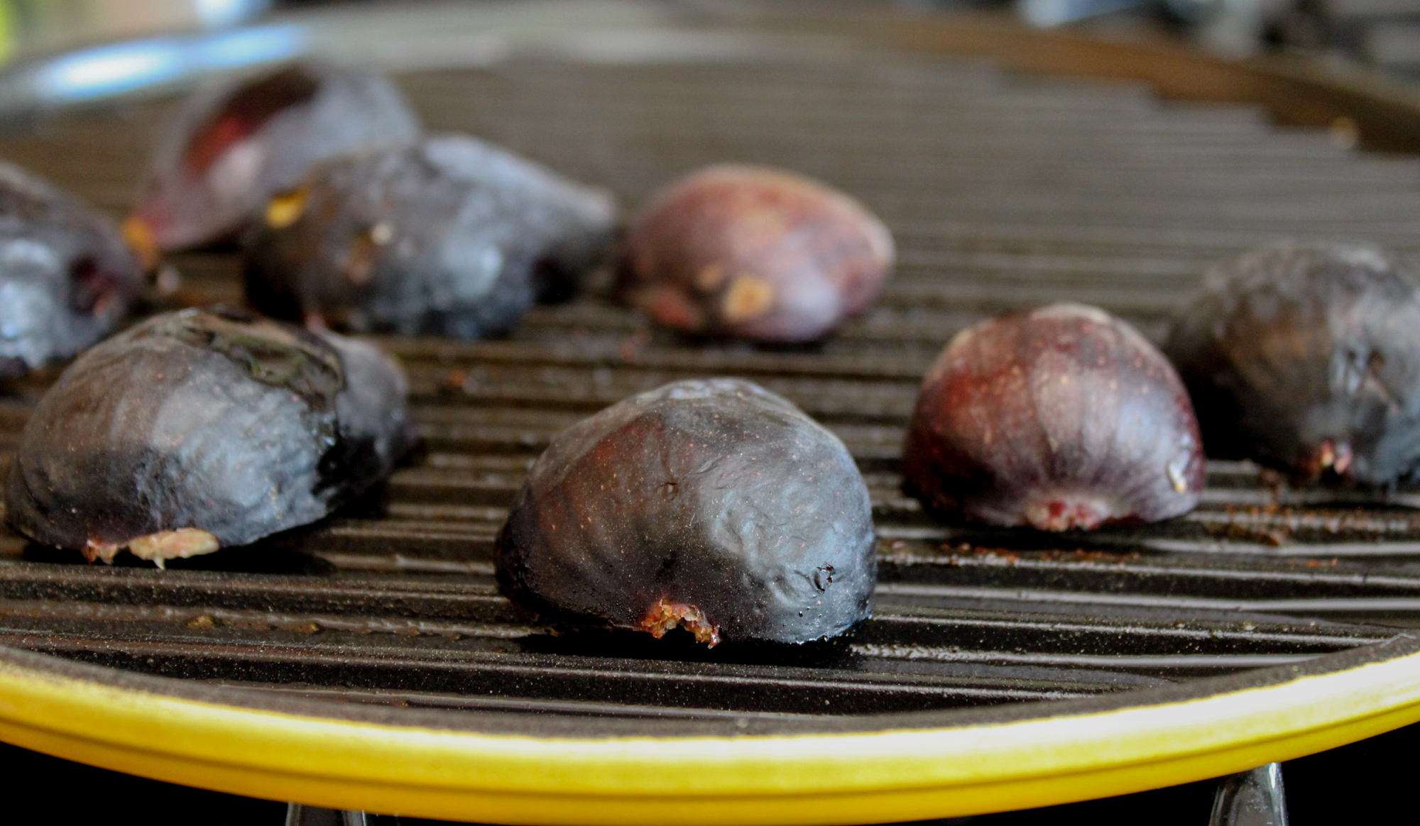 Grilled Fig Caprese Salad